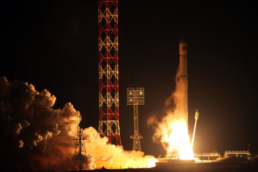 Russian probe crash sparks conspiracy theories, confusion - CSMonitor.com