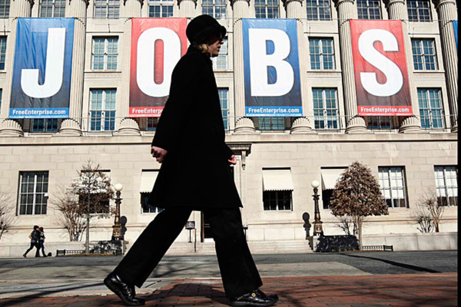 Jobless claims fall to four-year low as economy rebounds - CSMonitor.com