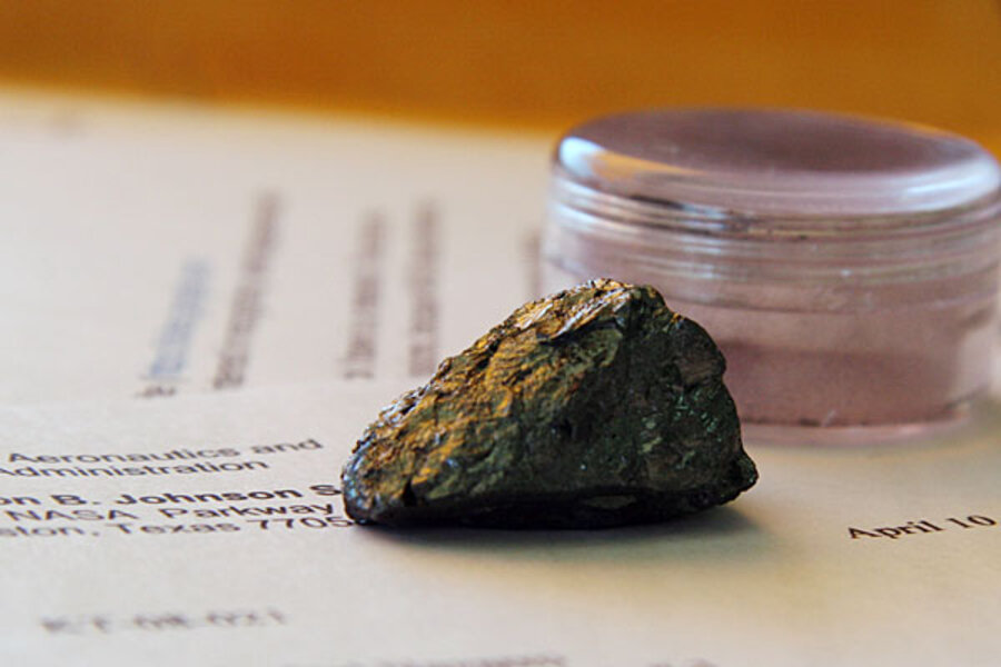 How a Houston lawyer tracks down missing moon rocks - CSMonitor.com