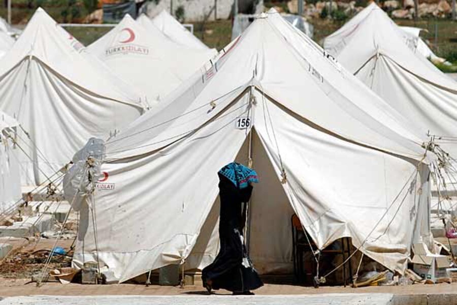 Syrian doctors turn to smuggling supplies as war rages on - CSMonitor.com