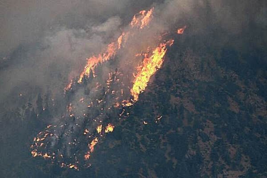 Monster wildfire rages in Colorado - CSMonitor.com