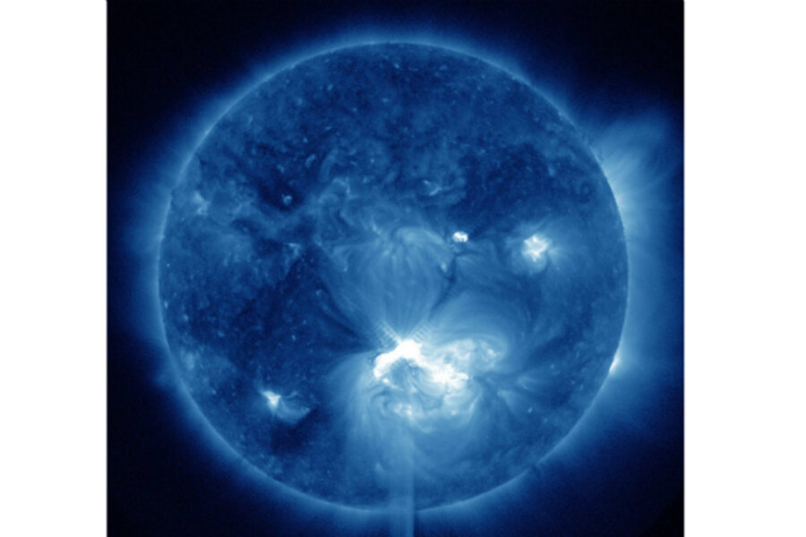 Huge solar storm hurtling toward Earth this weekend - CSMonitor.com