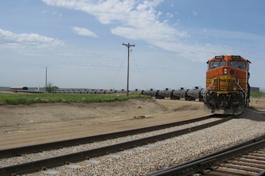 North America's oil bonanza creates a railroad boom - CSMonitor.com