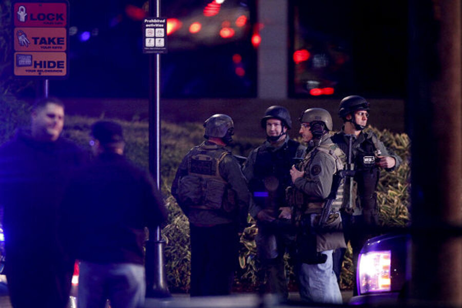 Oregon shooting: Panicked people run from mall - CSMonitor.com