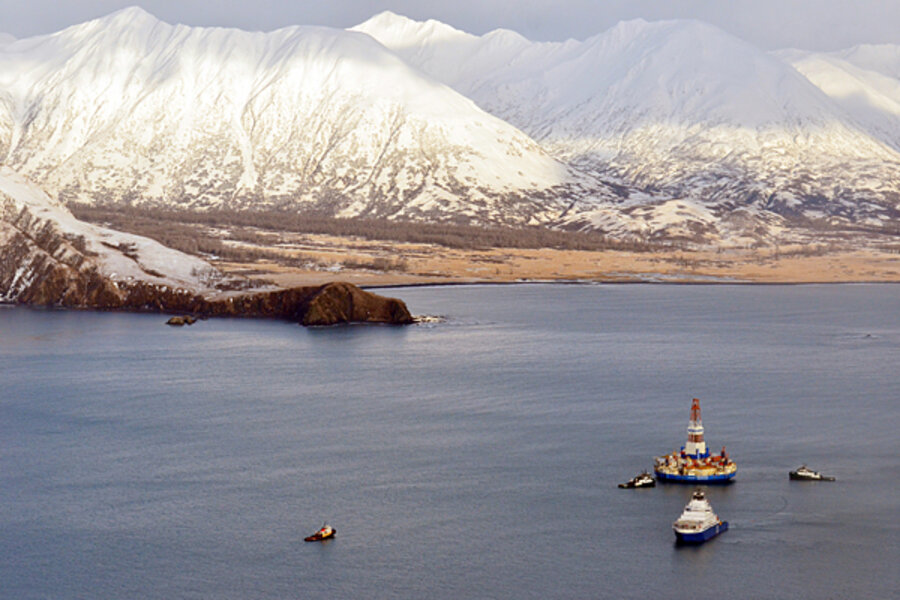 Arctic drilling mishaps challenge promise of Alaskan oil - CSMonitor.com