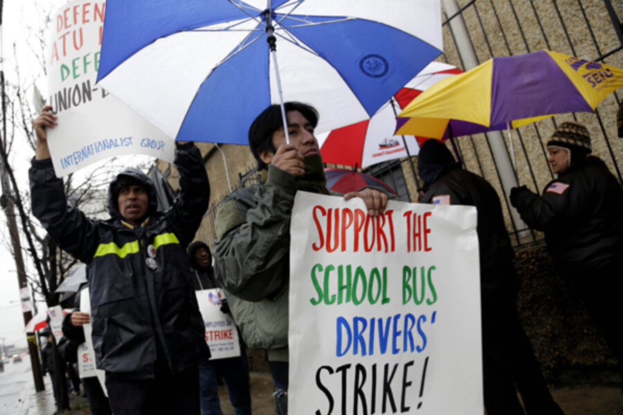More than 8,000 NYC school bus drivers on strike - CSMonitor.com