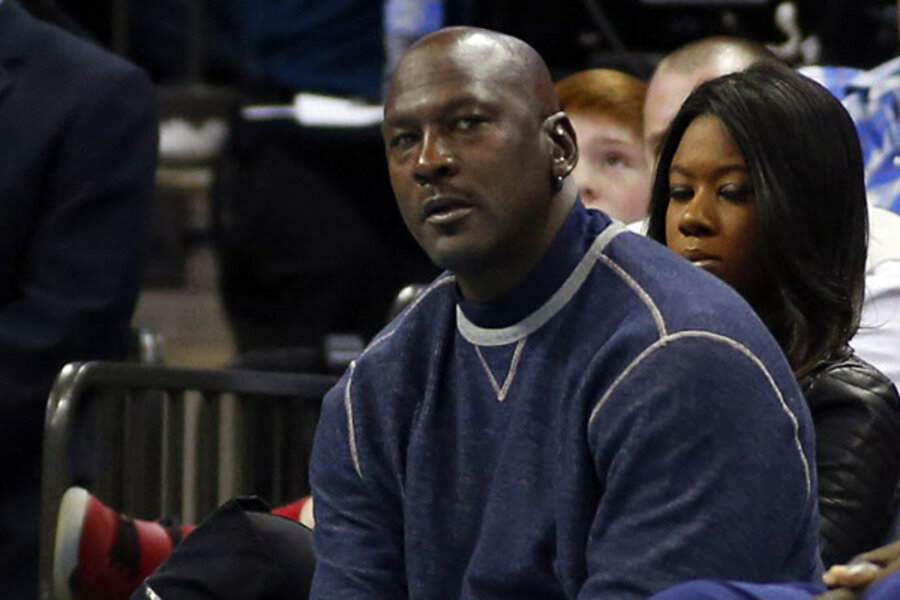 Michael Jordan lakefront home in Cornelius, N.C. cost $2.8M - CSMonitor.com