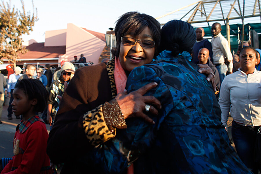 Mandela family and friends rankled by media fascination with death ...