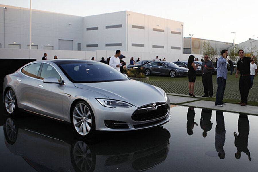 Tesla zips ahead of Model S production goals - CSMonitor.com
