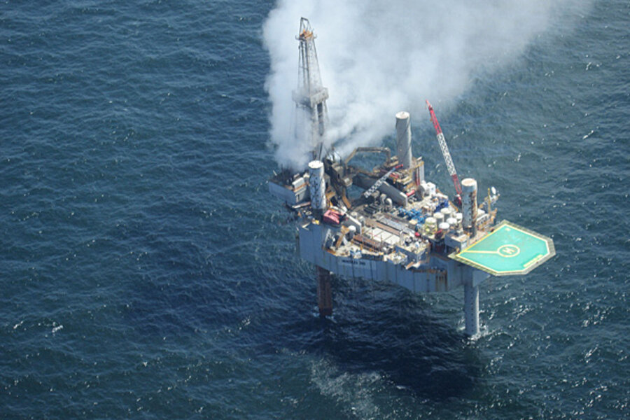 Rig blowout: Gulf of Mexico natural gas well catches fire - CSMonitor.com