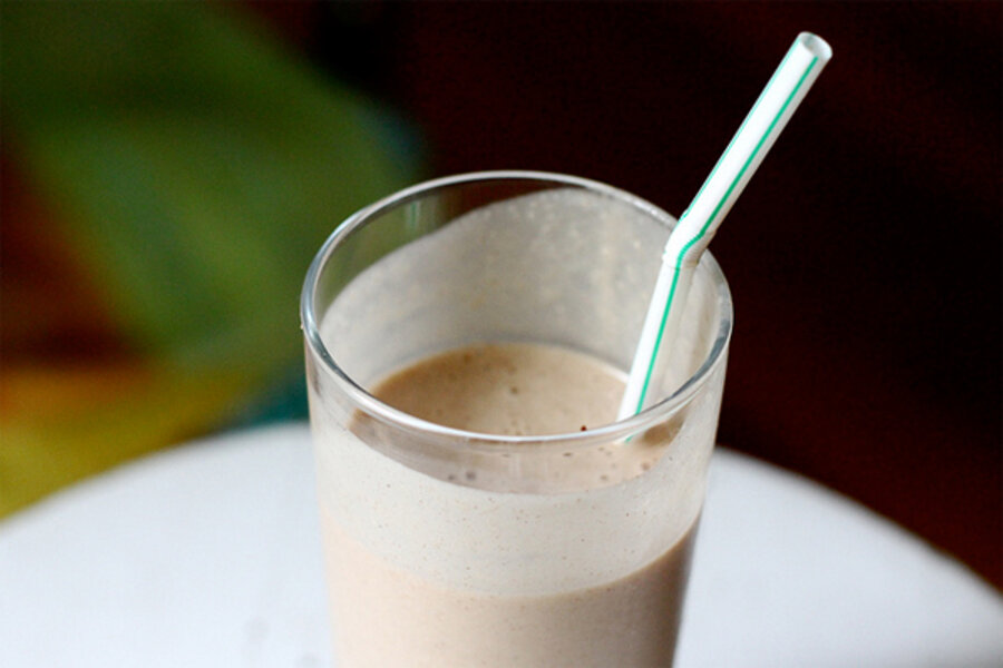 Almond cocoa smoothie - CSMonitor.com