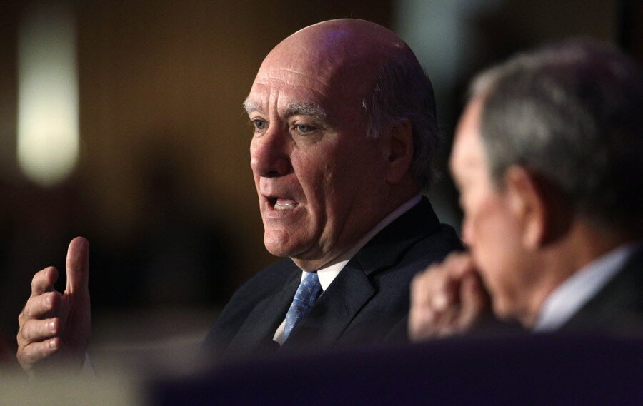 William Daley drops out of race for Illinois governor - CSMonitor.com