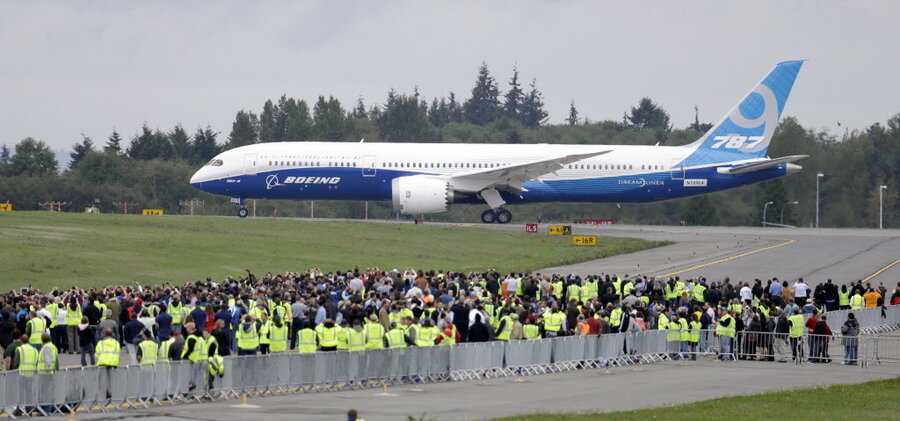Larger version of Boeing's Dreamliner makes its first flight ...