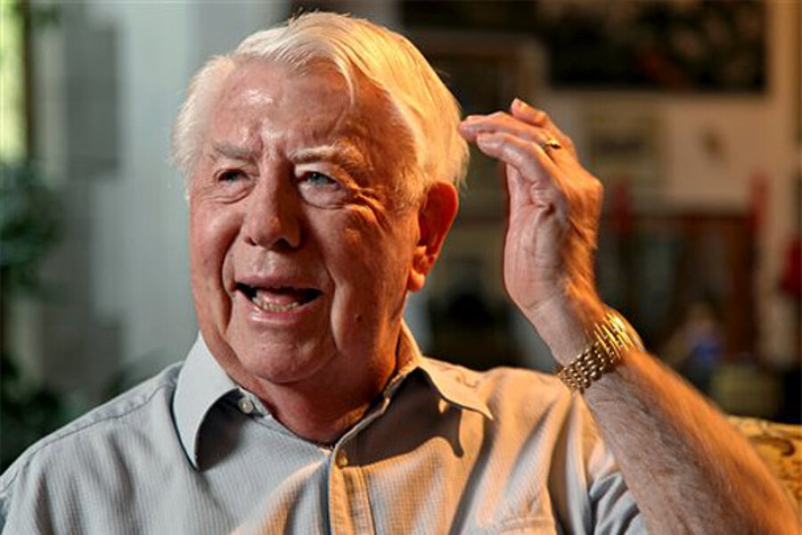 Beetle Bailey's creator praised by military brass as he turns 90 ...