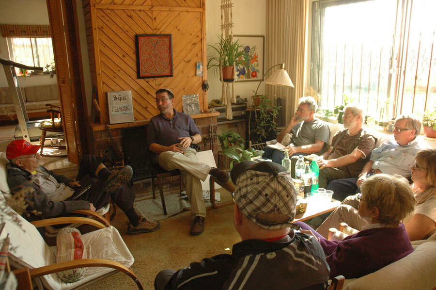 Why one Israeli settler invites tour groups over for tea - CSMonitor.com