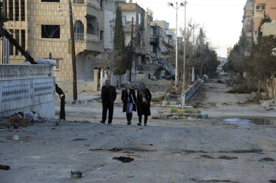 Syrian army captures highway, clearing path for chemical weapons ...