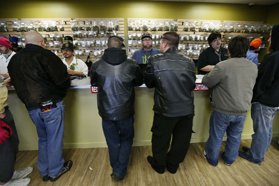 Pot shoppers celebrate legal recreational sales in Colorado - CSMonitor.com