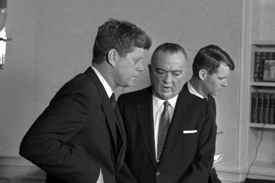 Burglars who embarrassed FBI in unsolved document heist come forward ...