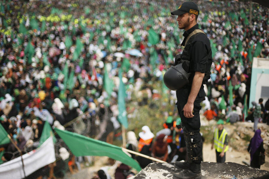 In show of strength, Hamas supporters flood downtown Gaza - CSMonitor.com