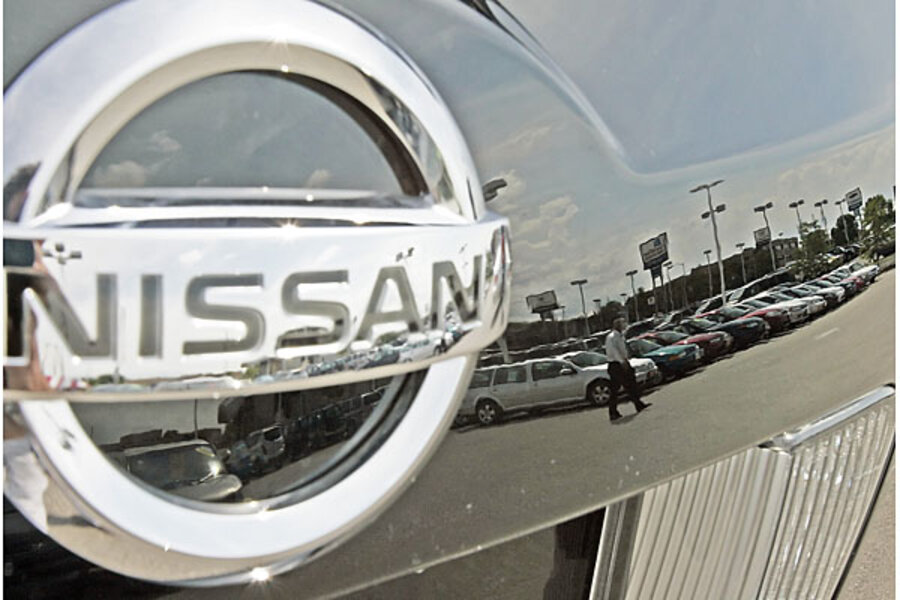Nissan debuts self-cleaning paint. The end of the car wash? - CSMonitor.com