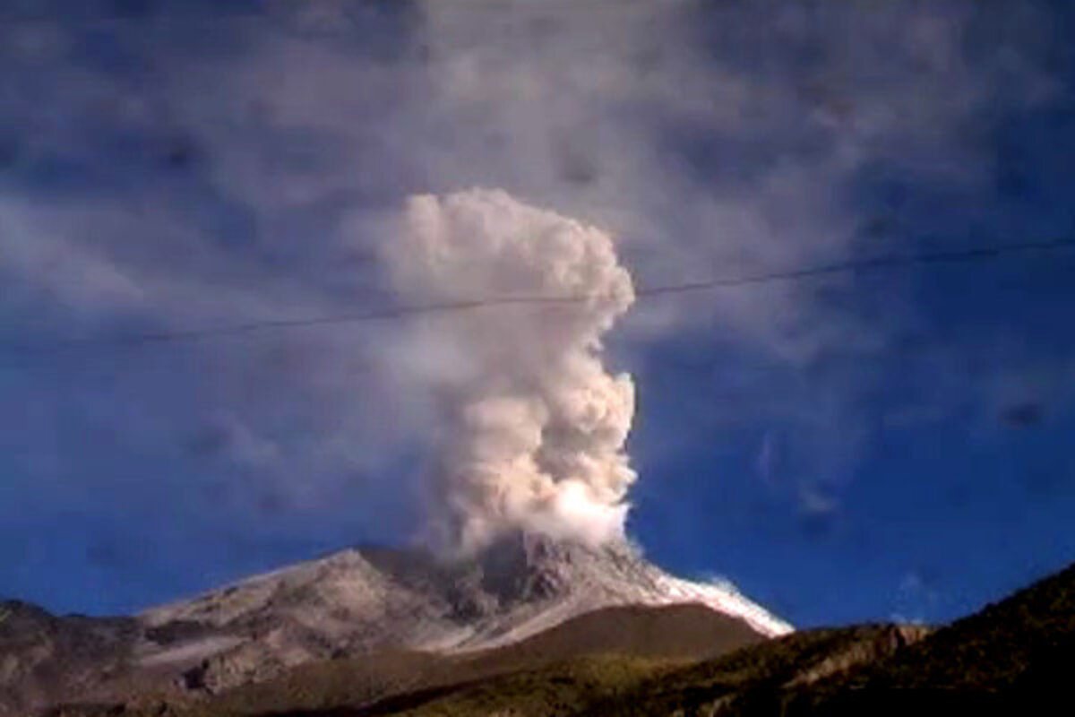 Peru volcano: Do growing rumblings point to a big eruption to come ...