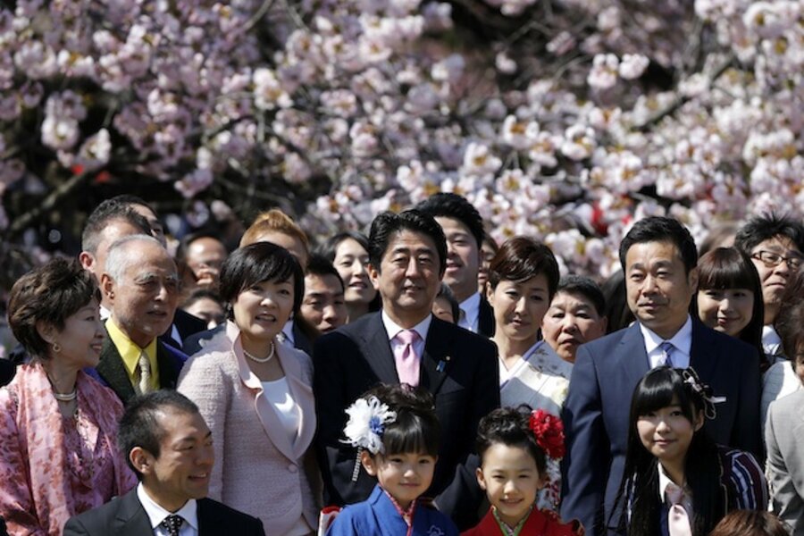 Japan's first lady challenges ... her husband's views? - CSMonitor.com