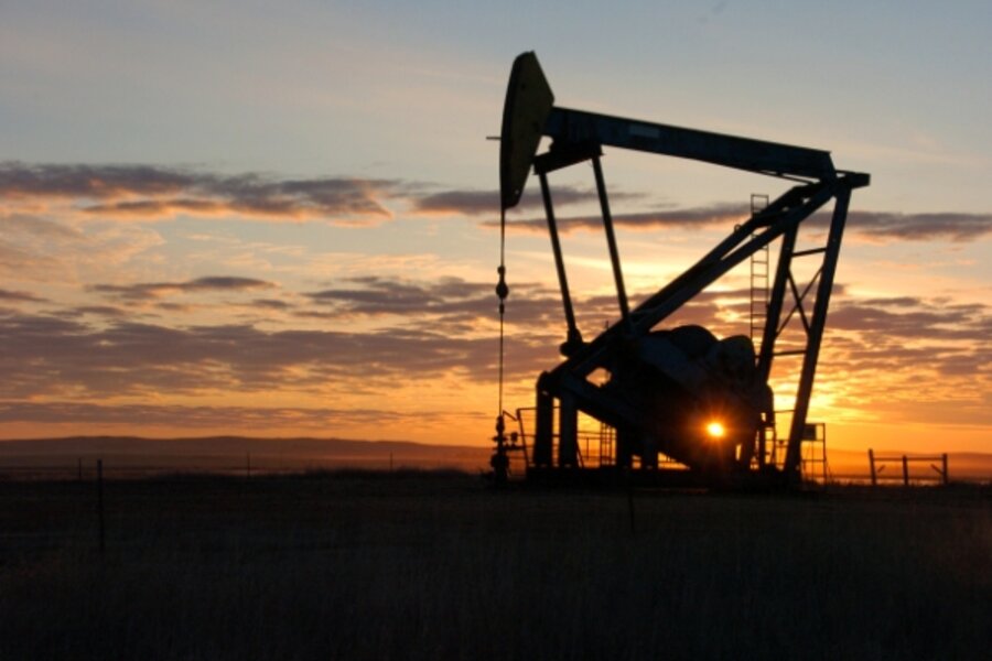 Oil prices stay below $100 a barrel - CSMonitor.com