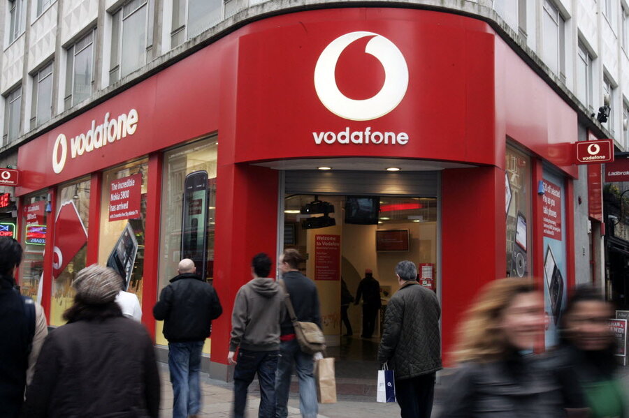 Vodafone reveals worldwide wiretap warrants on Snowden anniversary ...