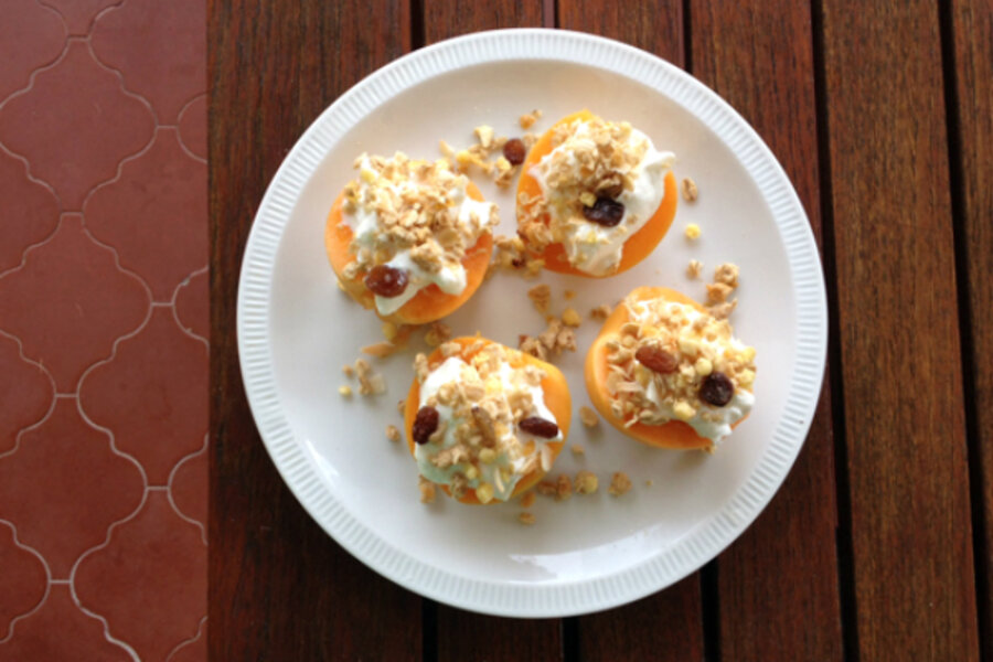 Apricots with Greek yogurt, granola and honey - CSMonitor.com
