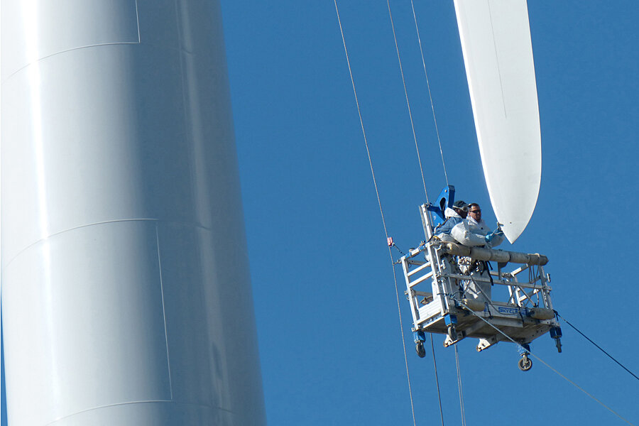 Chinese manufacturer renews two-bladed wind turbine design - CSMonitor.com