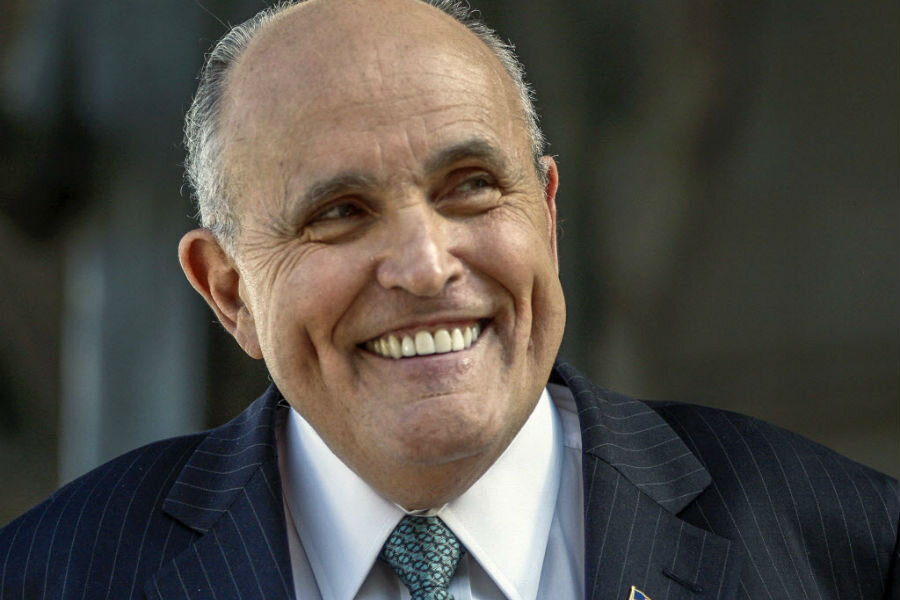 Rudy Giuliani links President Obama to anti-cop hatred: Tough talk or ...