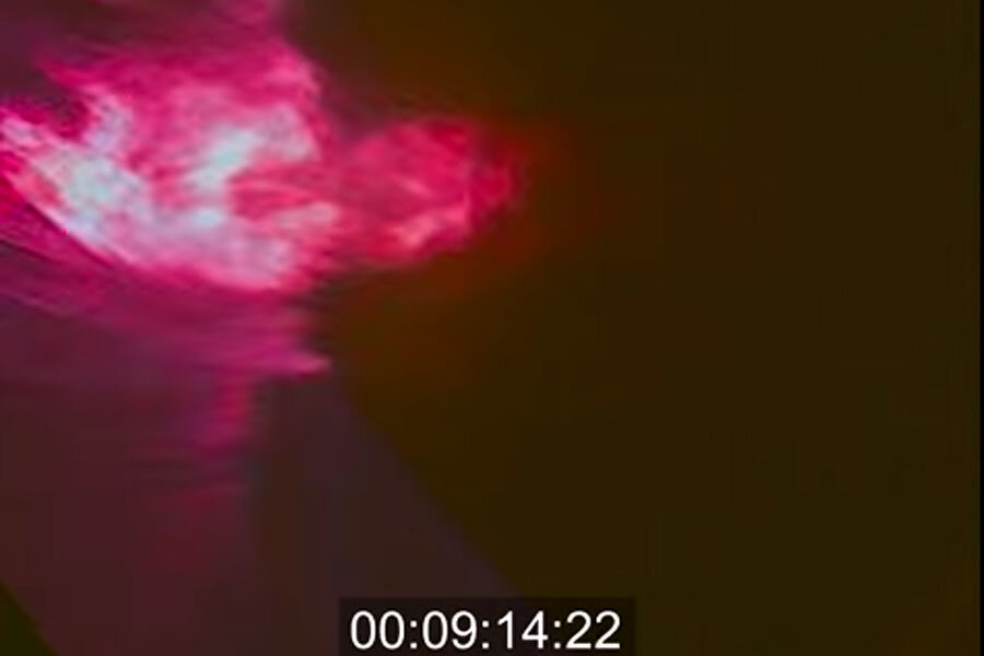 NASA releases 'astronaut's-eye view' of Orion capsule's fiery reentry ...