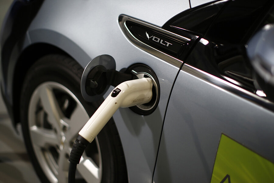 2016 Chevy Volt debuts: More range, more seats, and 41 mpg - CSMonitor.com
