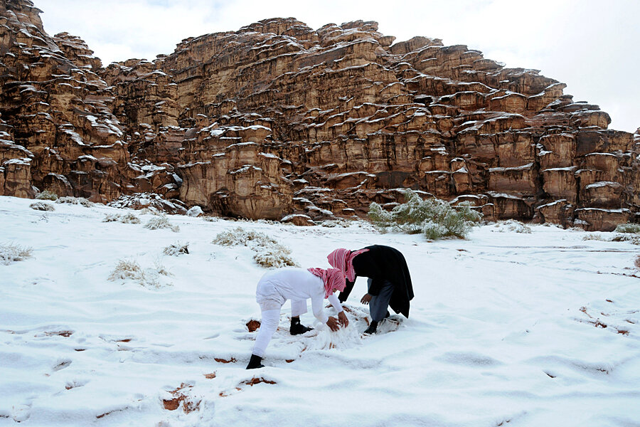 Seriously, a fatwa against snowmen? Saudis push back on Twitter ...