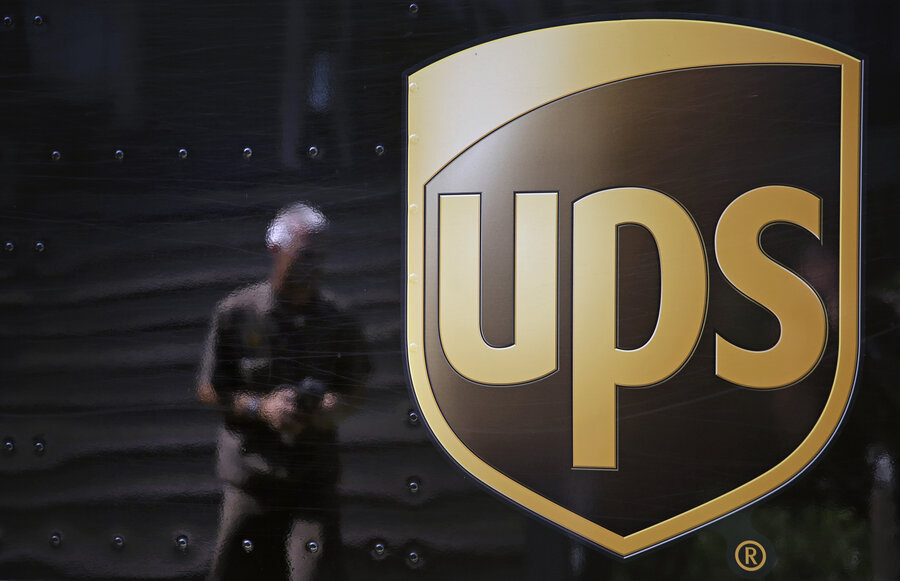 UPS announces holiday 'surge pricing' for shipping - CSMonitor.com