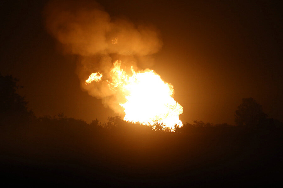 No injuries in South Texas blaze sparked by burst gas line - CSMonitor.com