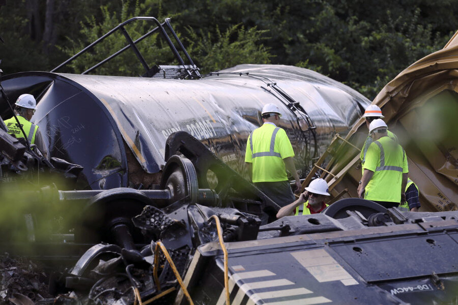 Rear-end train collision sends 20,000 gallons of lube oil seeping onto ...