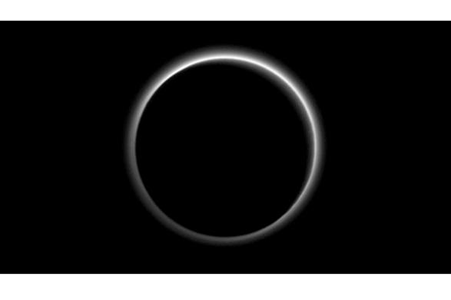 New Horizons snaps spectacular shot of Pluto's atmosphere - CSMonitor.com