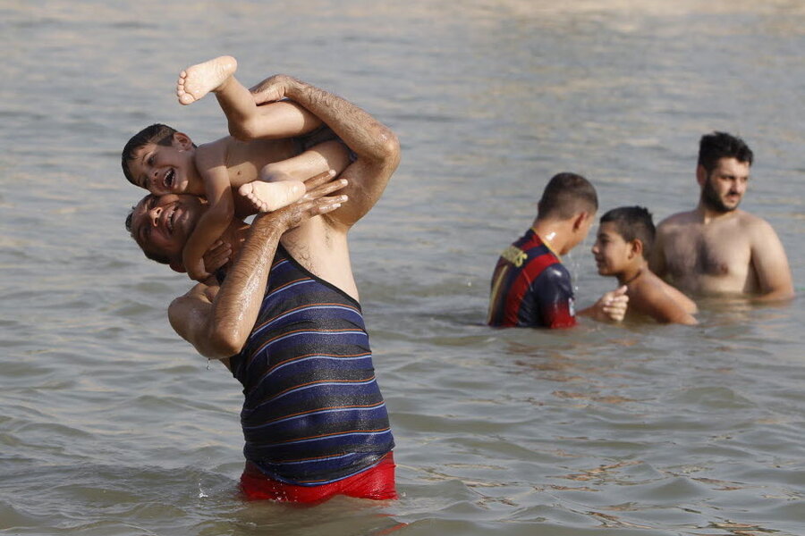 Iraq shuts down as heat wave smothers Middle East - CSMonitor.com