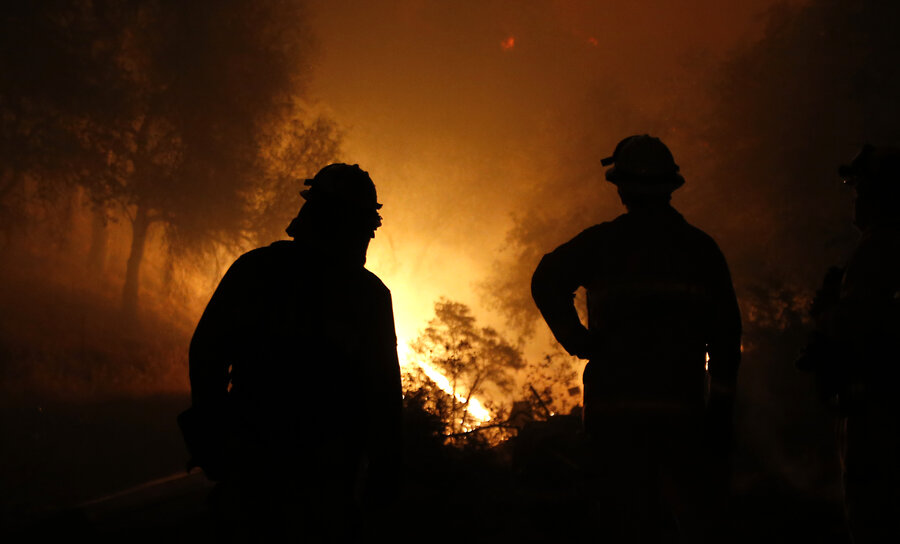 Small gains made against wildfire menacing California towns - CSMonitor.com