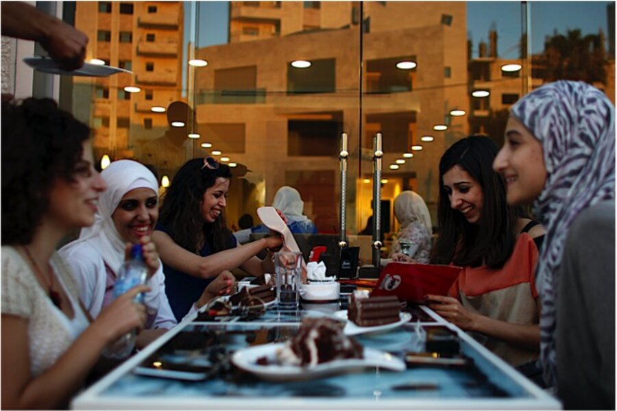 Why does Gaza have a cafe just for women? - CSMonitor.com