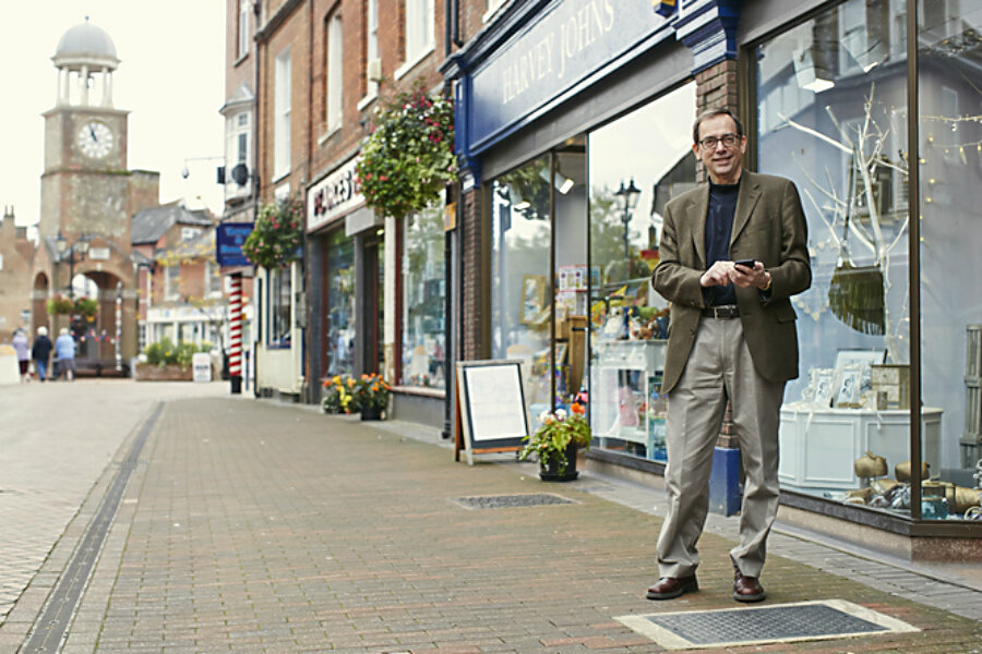 Smart sidewalks? A new pavement provides free Wi-Fi - CSMonitor.com