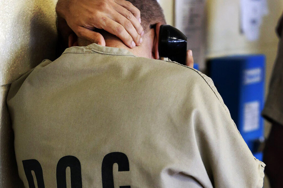 Why the FCC voted to cap 'predatory' prison phone rates - CSMonitor.com