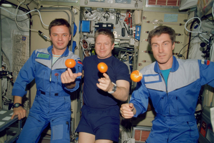In photos: NASA celebrates 15 years of human habitation on ISS ...