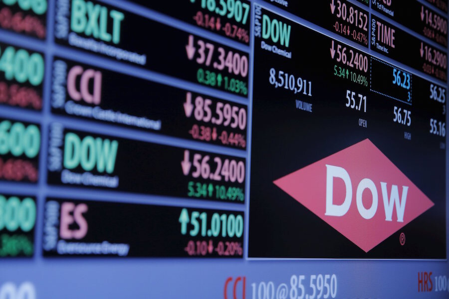 Dow and DuPont seek $130 billion merger, then 3-way split - CSMonitor.com