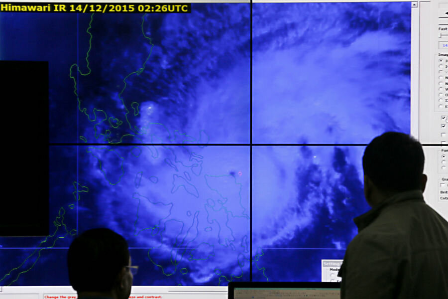 Typhoon Melor slams into Philippines: 725,000 evacuated - CSMonitor.com