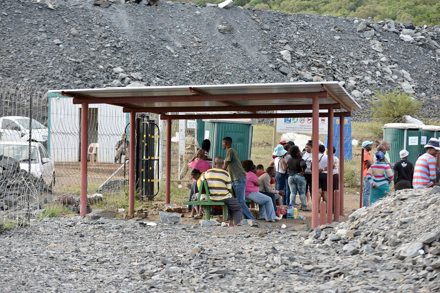 Search continues for missing workers in South African mine collapse ...