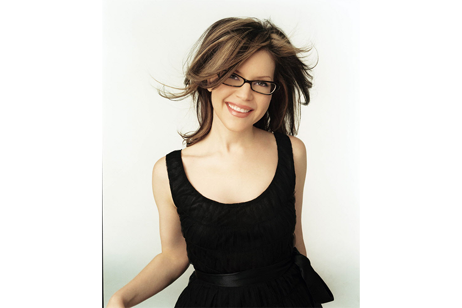 What was the name of the band with whom Lisa Loeb performed the song ...