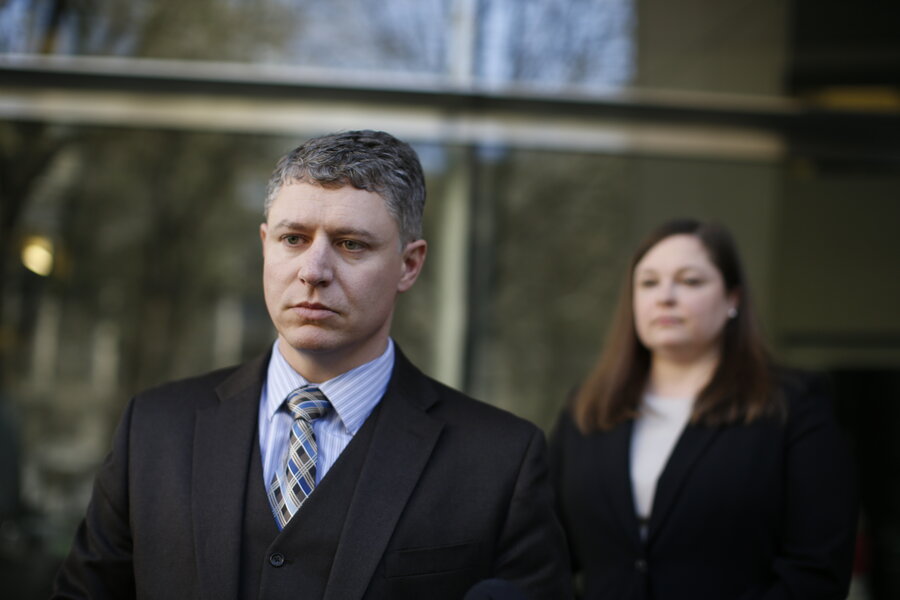 Ammon Bundy, others plead not guilty in Oregon refuge case - CSMonitor.com