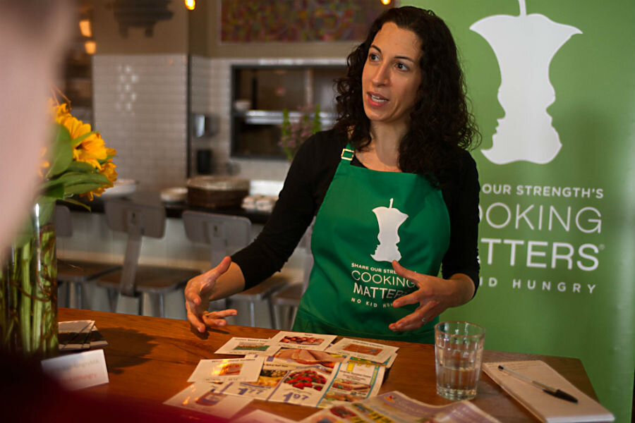 Now we're cooking: Course shows families how to make affordable ...